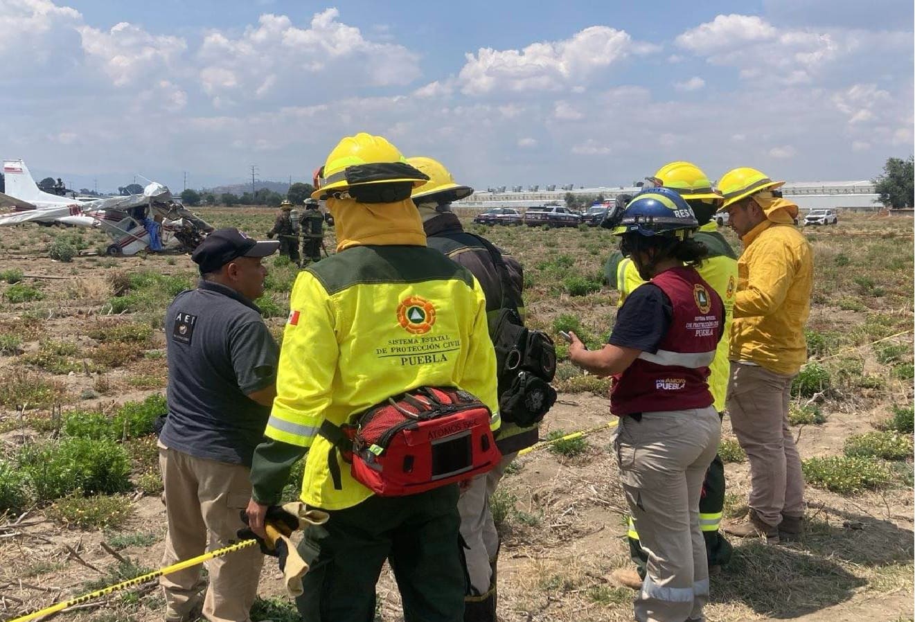 All four on board die in Puebla plane crash in Santa Ana Xalmimilulco ...