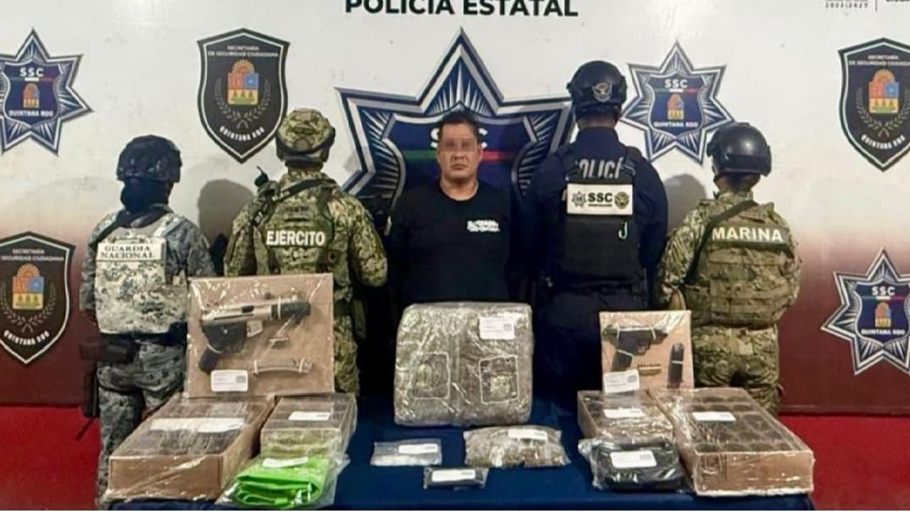 Cancun taxi driver arrested with semi-automatic submachine gun facing ...