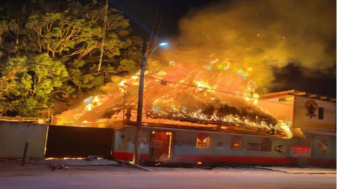 Chetumal bar seized for illegal activities reduced to ash in early ...